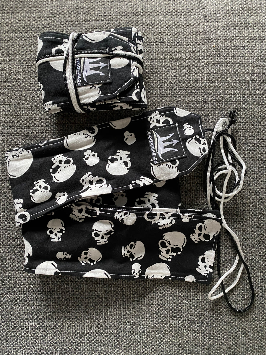 Skull wrist wraps – Silver Diablo